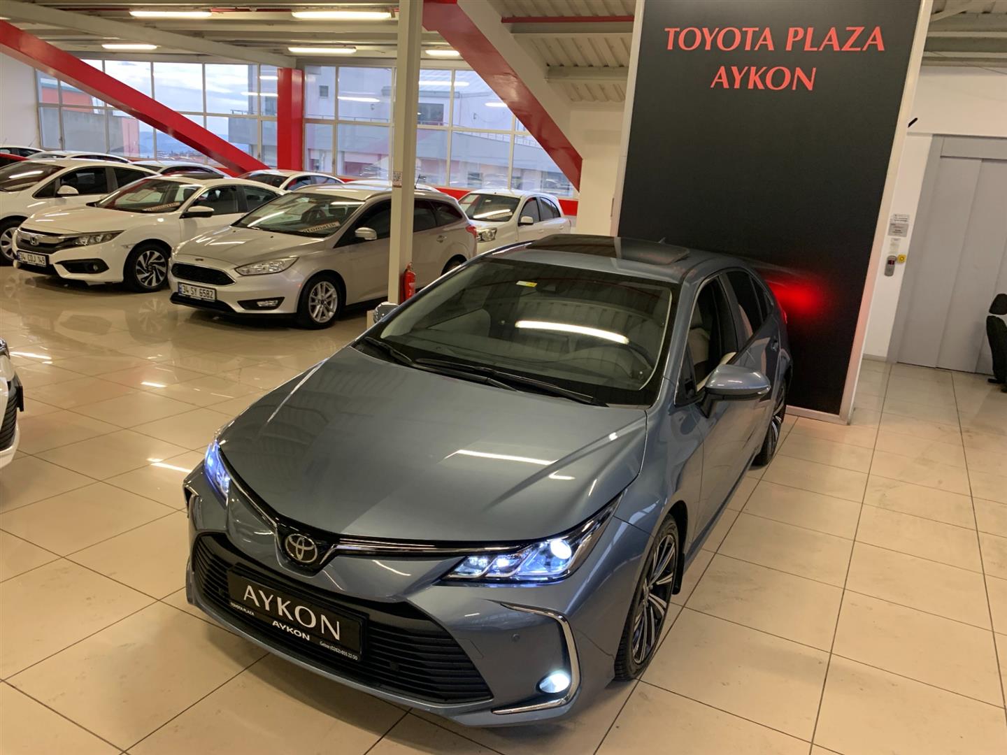 TOYOTA COROLLA / 1.5 FLAME X-PACK MULTIDRIVE S Benzin
