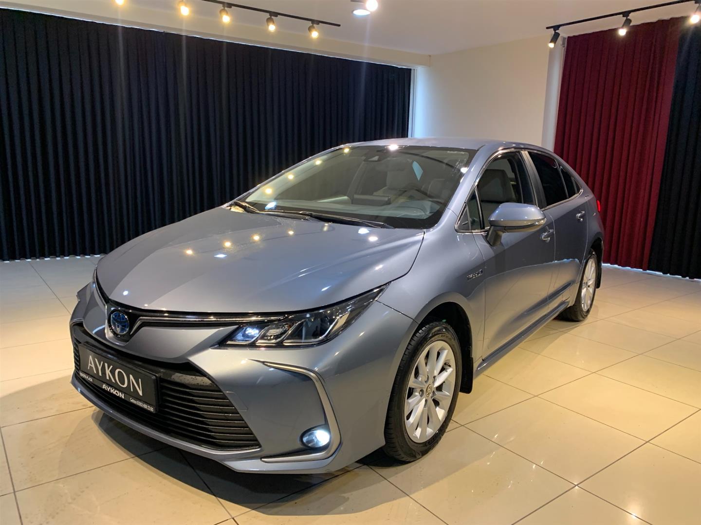 TOYOTA COROLLA / 1.8 HYBRID FLAME E-CVT Hybrit