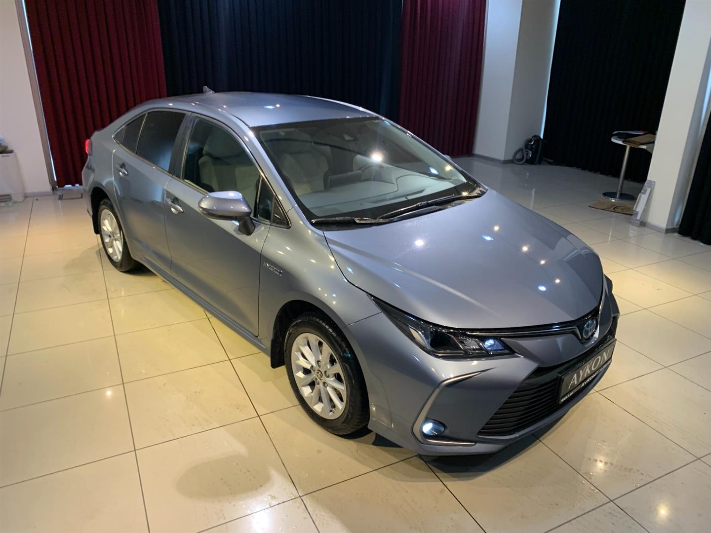 TOYOTA COROLLA / 1.8 HYBRID FLAME E-CVT Hybrit