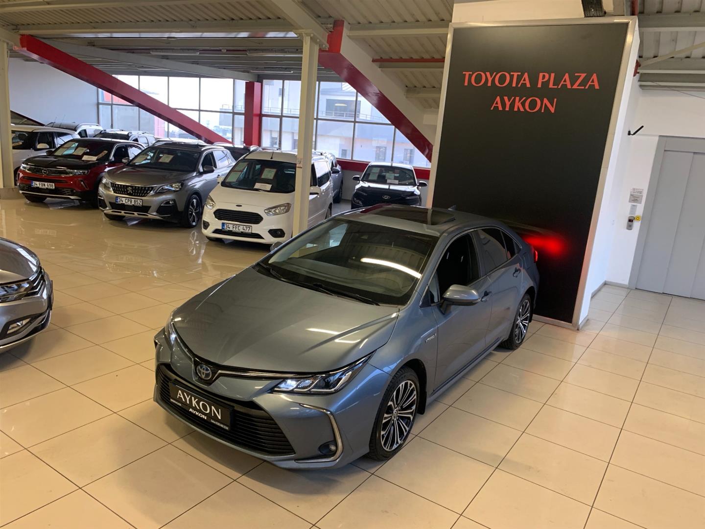 TOYOTA COROLLA / 1.8 HYBRID FLAME X-PACK E-CVT Hybrit