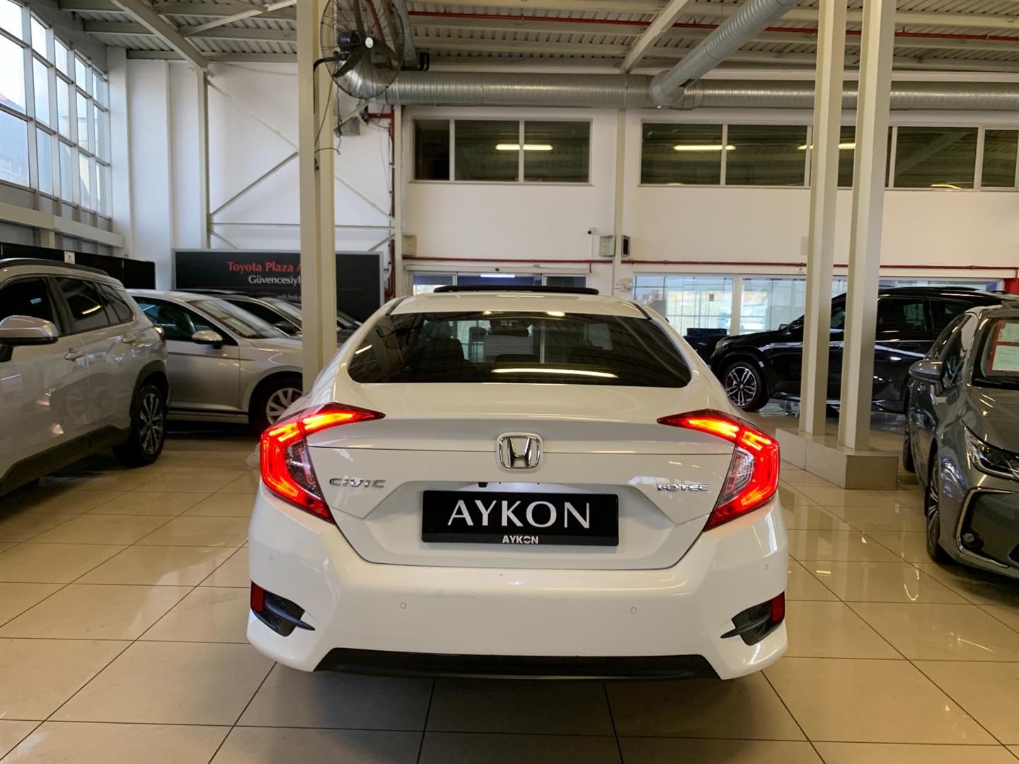 HONDA CIVIC / 1.6 ELEGANCE OTOMATIK Dizel